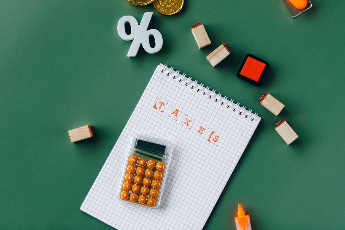 VAT Calculator - Standard vs Flat Rate Comparison - Beata Beck